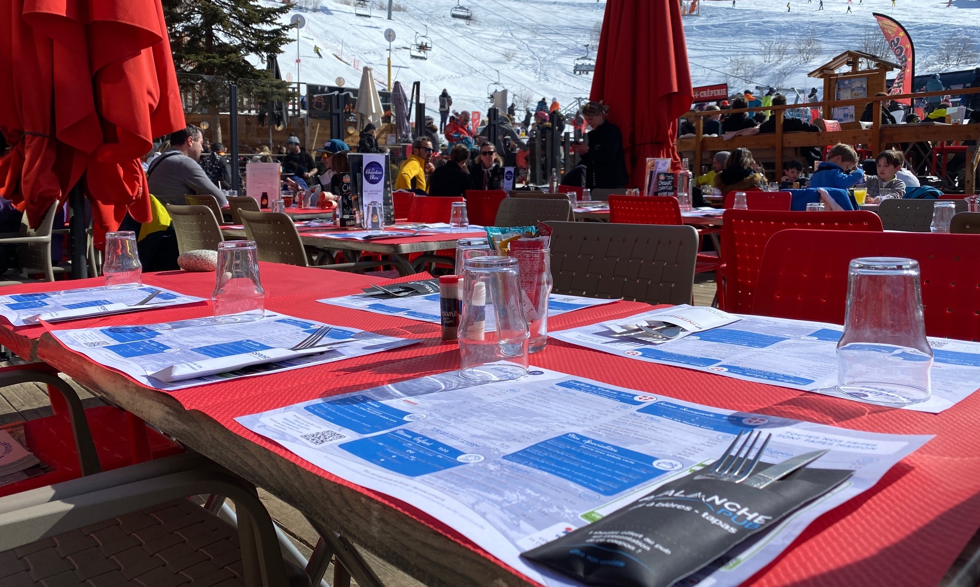 Un menu bien en vue - Le Chardon Bleu Valmeinier - "set de table menu ...