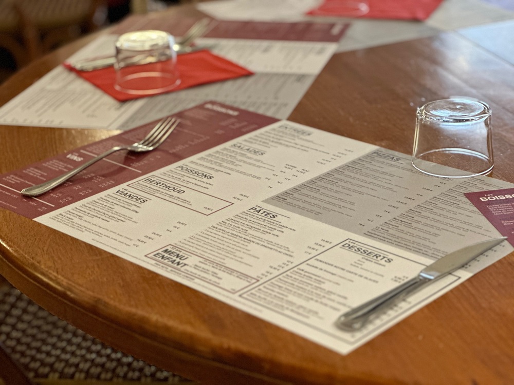 Un moment convivial à Evian - Restaurant "LA PIZZA" - set de table-Menu ...