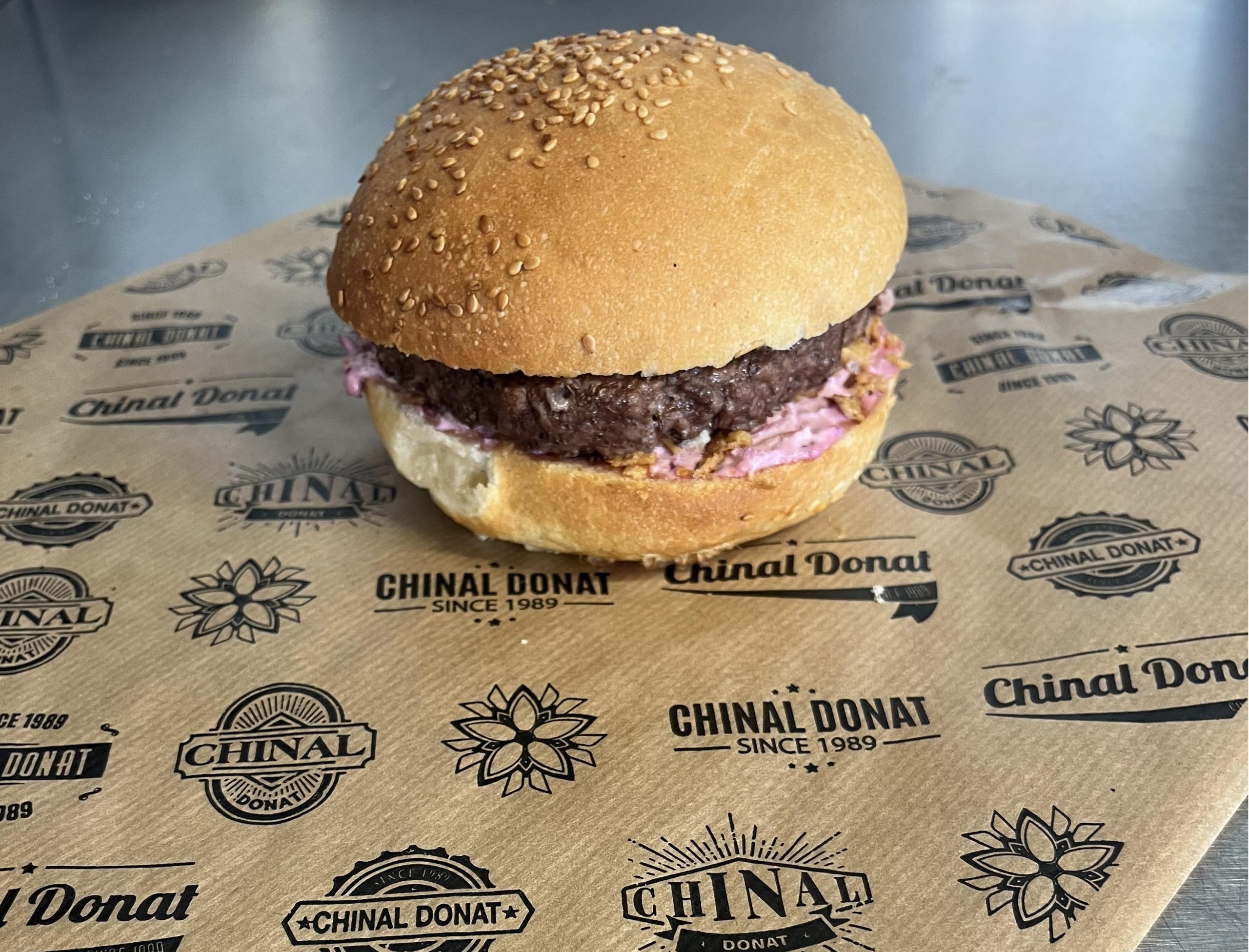 Des burgers maison bien emballés - Chalet Chinal Orelle - Vistacom CHR ...